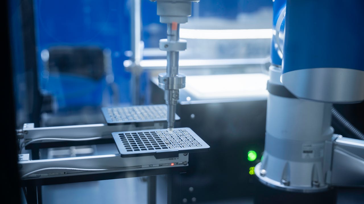 What is the difference between Hyperautomation and RPA?